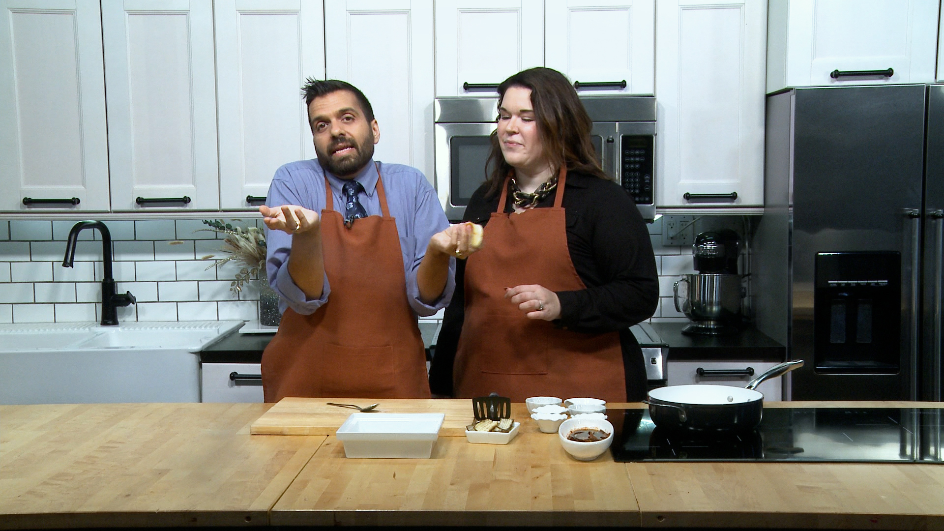 How To Make Banana Peel Bacon – Marc and Mandy Show