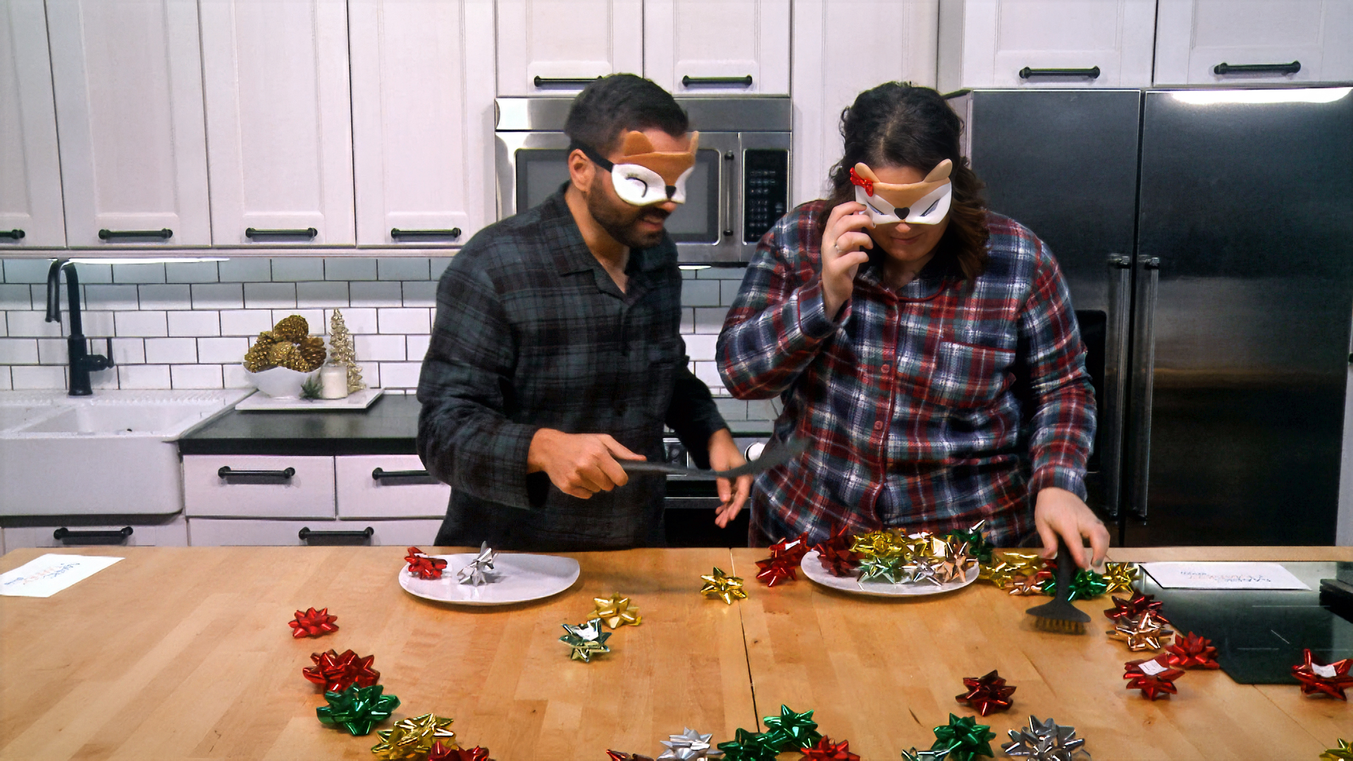 Stocking Stuffer Game – Marc and Mandy Show