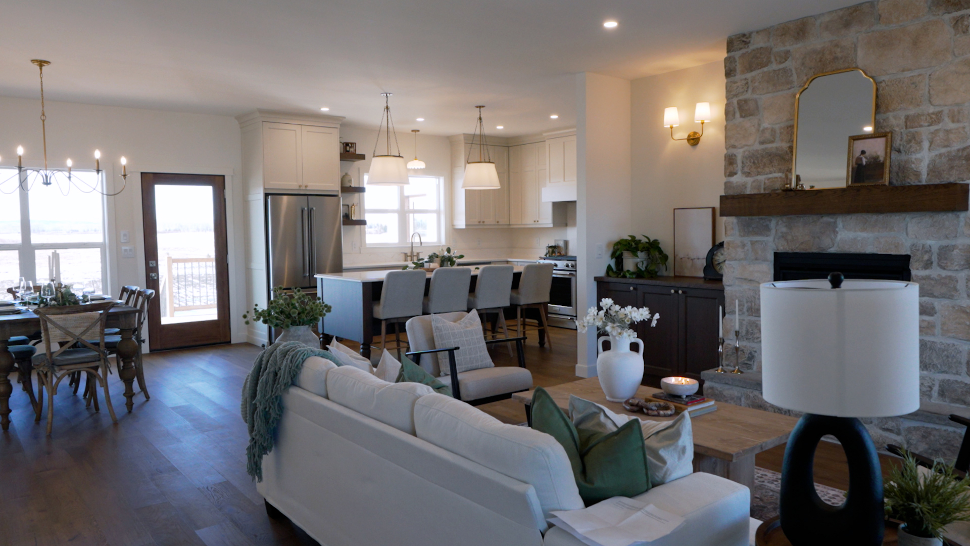 Inside a Stunning Modern Farmhouse on 3 Acres | Luxury Home Tour – Marc ...